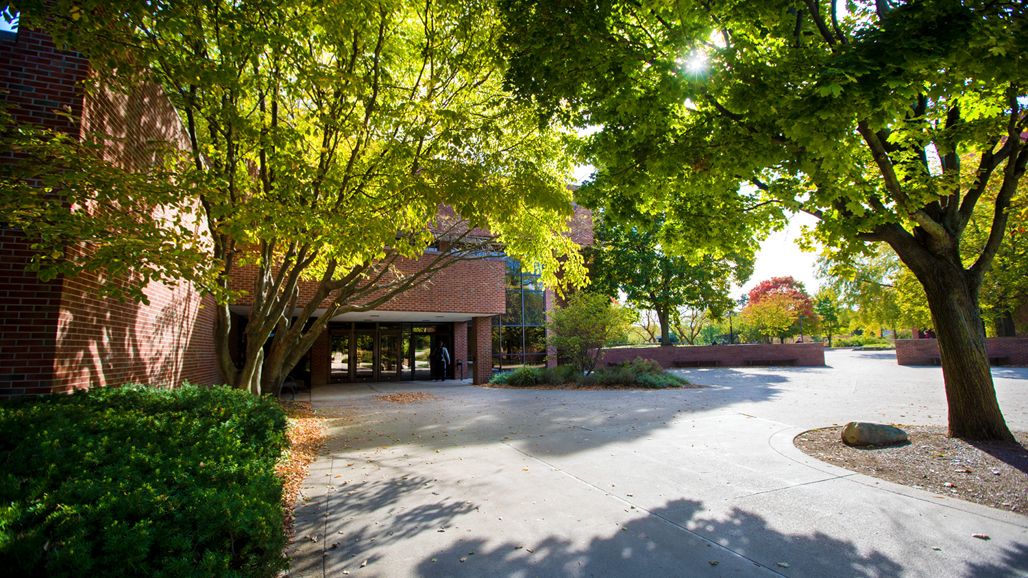 Miller College hosts Fulbrights from Lebanon, Iraq - Ball State ...