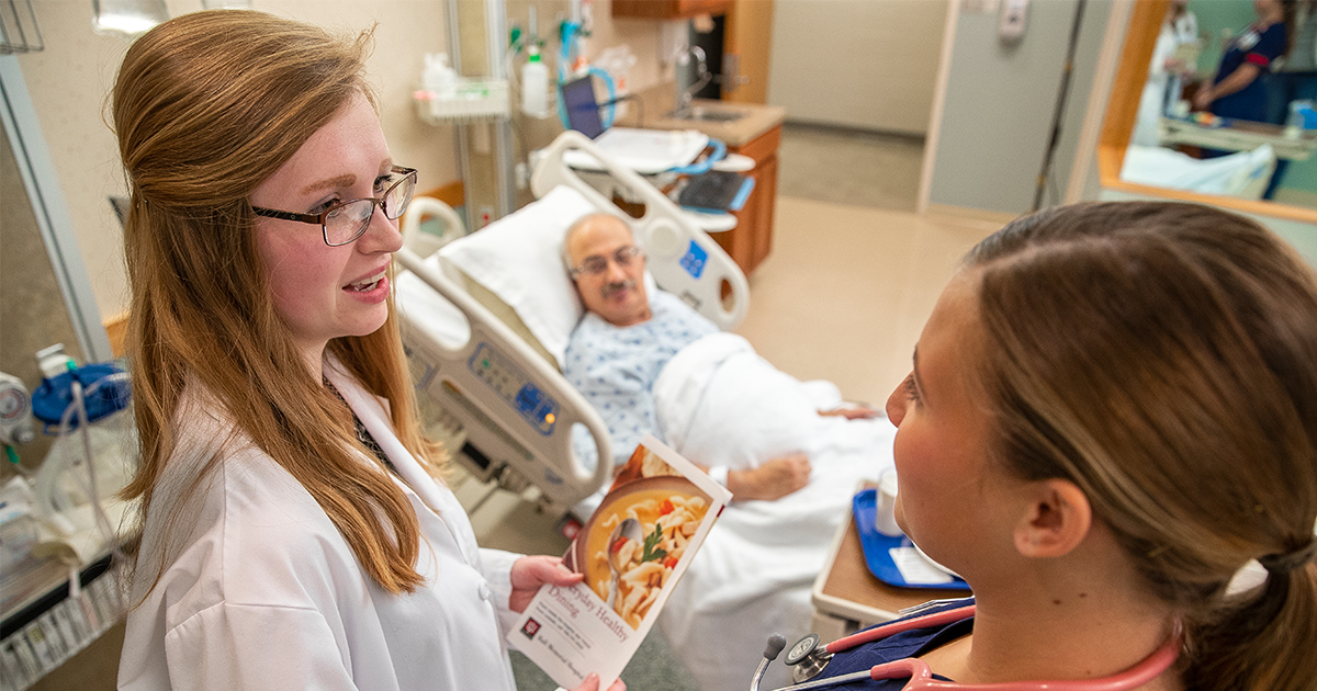 New Course Trains Students How to Perform as Actors in Simulation Labs